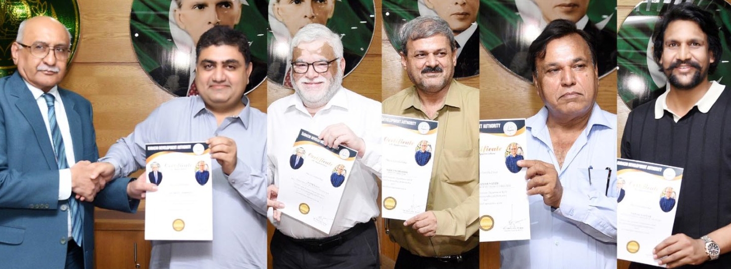 ڈی جی ادارہ ترقیات کراچی اور تعریفی اسناد – HQ Network Karachi